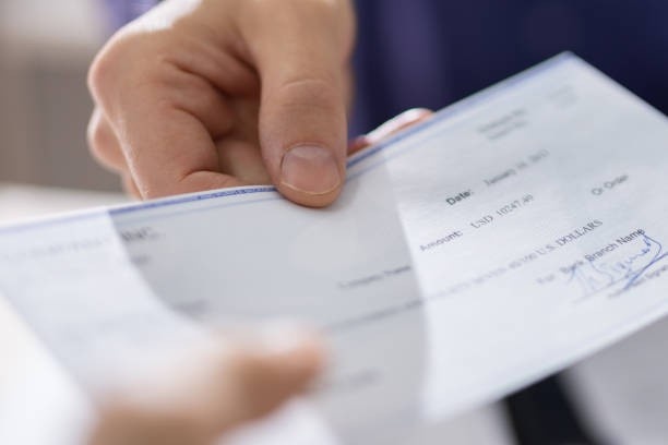 Do Paychecks Expire? A Comprehensive Guide for Employees and Employers
